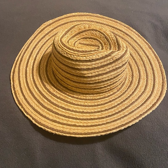 Universal Thread | Accessories | Straw Hat For Sun And Fun | Poshmark